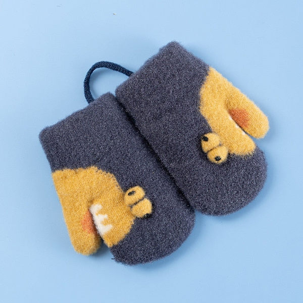 Varma stickade jacquardvantar med tecknat motiv och snodd för barn 3-5 ...